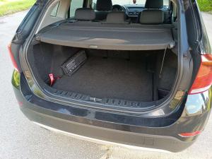 Black BMW X1 2014 in Rokiskis, with an engine capacity of 2.00 L and mileage of 184 thousand km for 6900 €, photo 19 on AUTOMOTO.COM.LV