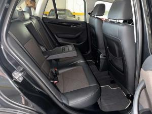 Black BMW X1 2014 in Kaunas, with an engine capacity of 2.00 L and mileage of 240 thousand km for 6999 €, photo 13 on AUTOMOTO.COM.LV