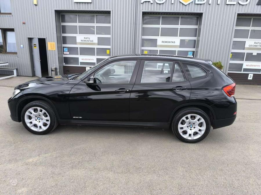 Melns BMW X1 2014 Joniškis, ar dzinēja tilpumu 2.00 L un nobraukumu 174 tūkst. km par 5850 €, foto 7 vietnē AUTOMOTO.COM.LV