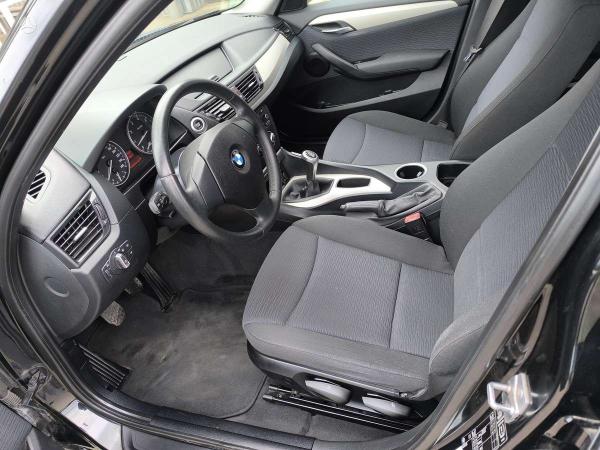Black BMW X1 2014 in Joniskis, with an engine capacity of 2.00 L and mileage of 174 thousand km for 5850 €, photo 10 on AUTOMOTO.COM.LV