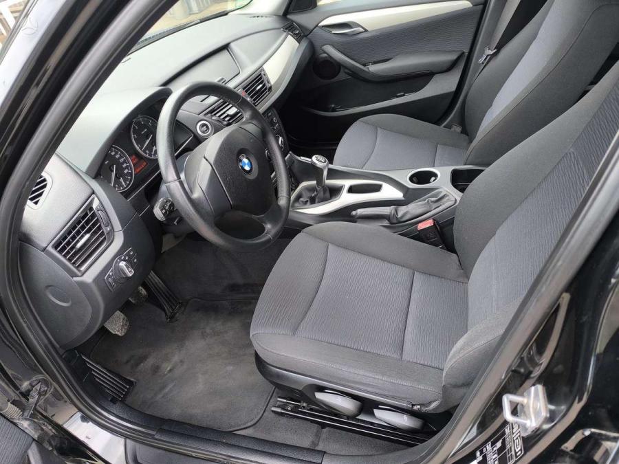 Melns BMW X1 2014 Joniškis, ar dzinēja tilpumu 2.00 L un nobraukumu 174 tūkst. km par 5850 €, foto 11 vietnē AUTOMOTO.COM.LV