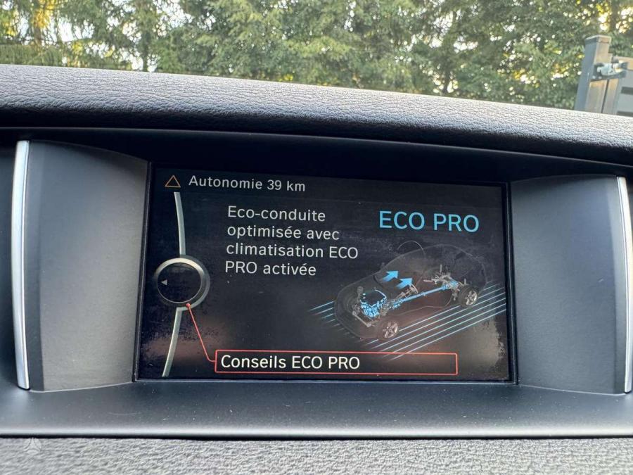 Black BMW X1 2014 in Kaunas, with an engine capacity of 2.00 L and mileage of 240 thousand km for 6350 €, photo 16 on AUTOMOTO.COM.LV
