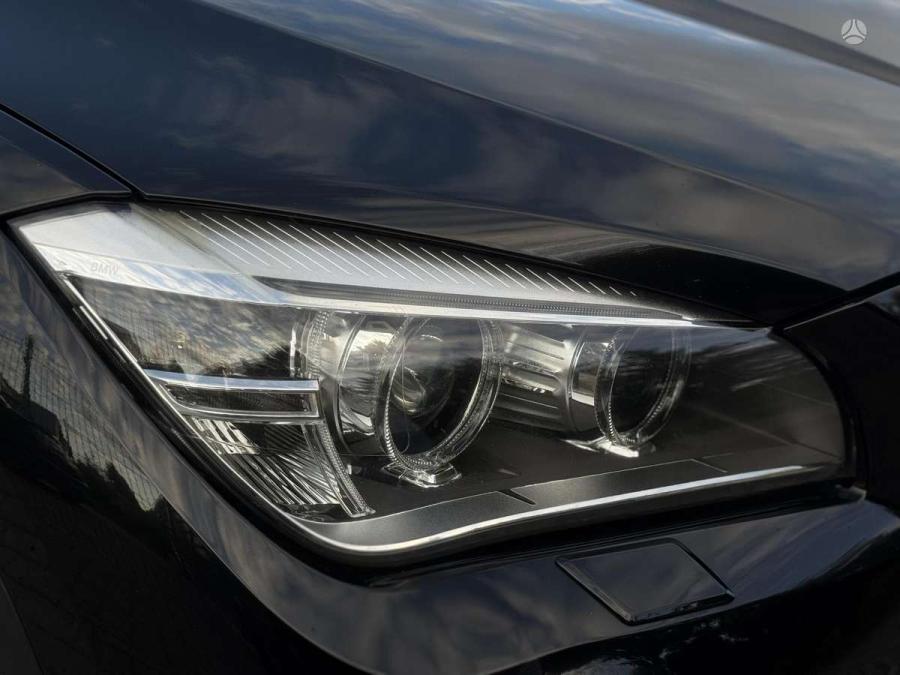 Black BMW X1 2014 in Kaunas, with an engine capacity of 2.00 L and mileage of 240 thousand km for 6350 €, photo 18 on AUTOMOTO.COM.LV