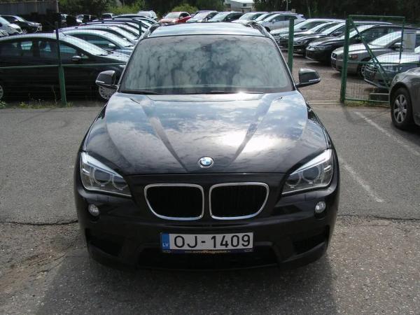 Melns BMW X1 2014 Sigulda, ar dzinēja tilpumu 2.00 L un nobraukumu 199 tūkst. km par 10950 €, foto 5 vietnē AUTOMOTO.COM.LV
