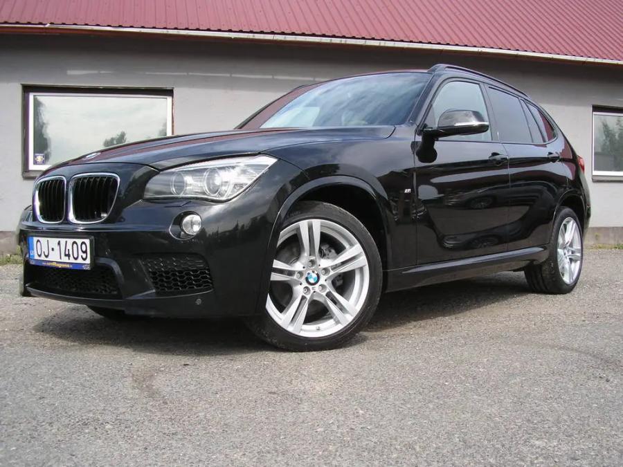 Melns BMW X1 2014 Sigulda, ar dzinēja tilpumu 2.00 L un nobraukumu 199 tūkst. km par 10950 €, foto 10 vietnē AUTOMOTO.COM.LV