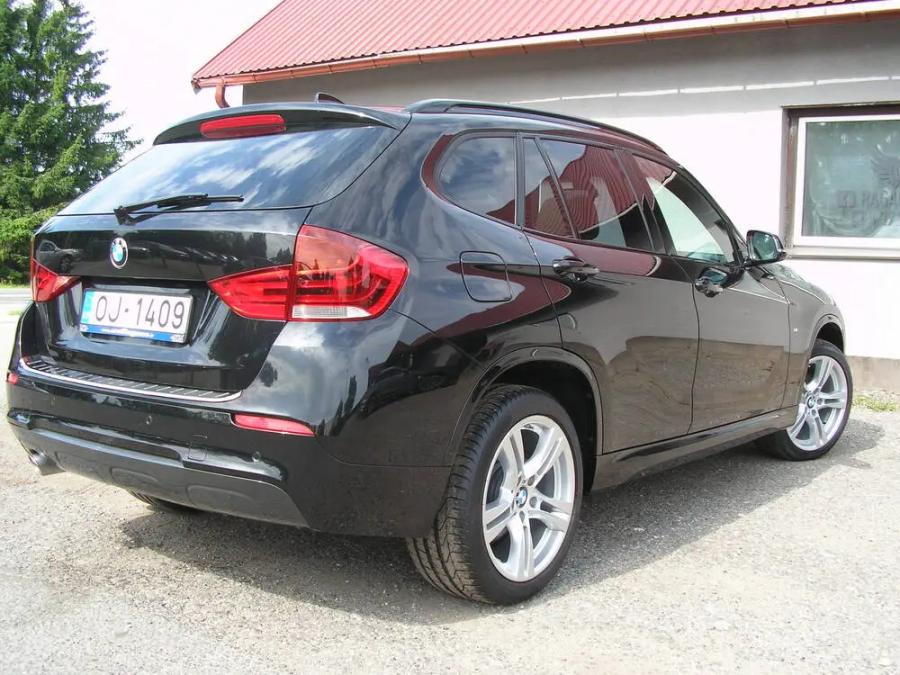 Melns BMW X1 2014 Sigulda, ar dzinēja tilpumu 2.00 L un nobraukumu 199 tūkst. km par 10950 €, foto 11 vietnē AUTOMOTO.COM.LV