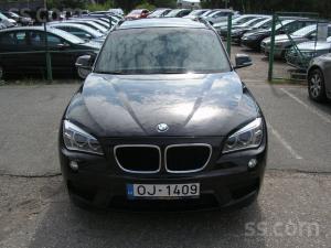 Black BMW X1 2014 in Riga, with an engine capacity of 2.00 L and mileage of 0 thousand km for 10950 €, photo 6 on AUTOMOTO.COM.LV