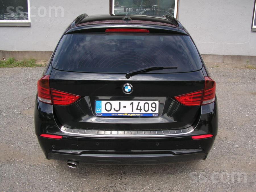 Black BMW X1 2014 in Riga, with an engine capacity of 2.00 L and mileage of 0 thousand km for 10950 €, photo 7 on AUTOMOTO.COM.LV