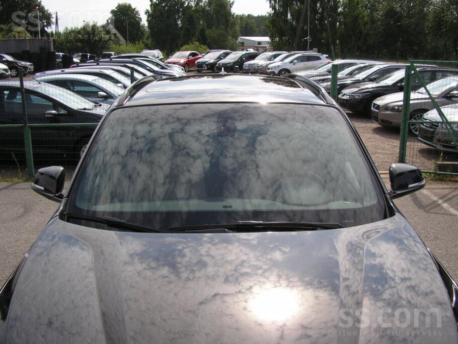 Black BMW X1 2014 in Riga, with an engine capacity of 2.00 L and mileage of 0 thousand km for 10950 €, photo 13 on AUTOMOTO.COM.LV
