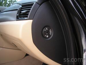 Black BMW X1 2014 in Riga, with an engine capacity of 2.00 L and mileage of 0 thousand km for 10950 €, photo 30 on AUTOMOTO.COM.LV