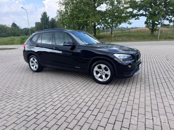 Melns BMW X1 2014 Rīga, ar dzinēja tilpumu 2.00 L un nobraukumu 228 tūkst. km par 8700 €, foto 3 vietnē AUTOMOTO.COM.LV
