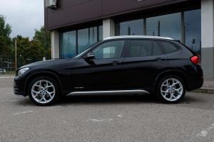 Black BMW X1 2014 in Vilnius, with an engine capacity of 2.00 L and mileage of 206 thousand km for 7999 €, photo 3 on AUTOMOTO.COM.LV