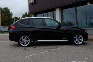 Black BMW X1 2014 in Vilnius, with an engine capacity of 2.00 L and mileage of 206 thousand km for 7999 €, photo 8 on AUTOMOTO.COM.LV