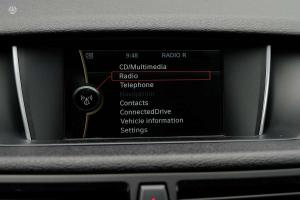Black BMW X1 2014 in Vilnius, with an engine capacity of 2.00 L and mileage of 206 thousand km for 7999 €, photo 23 on AUTOMOTO.COM.LV