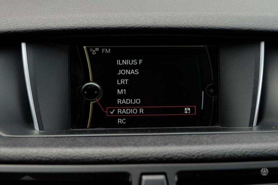 Black BMW X1 2014 in Vilnius, with an engine capacity of 2.00 L and mileage of 206 thousand km for 7999 €, photo 25 on AUTOMOTO.COM.LV