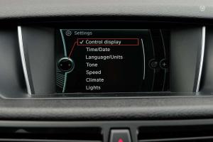Black BMW X1 2014 in Vilnius, with an engine capacity of 2.00 L and mileage of 206 thousand km for 7999 €, photo 26 on AUTOMOTO.COM.LV