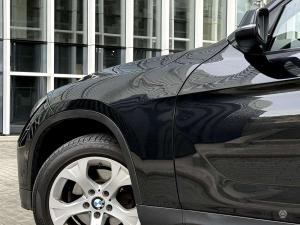 Black BMW X1 2014 in Vilnius, with an engine capacity of 2.00 L and mileage of 113 thousand km for 8290 €, photo 3 on AUTOMOTO.COM.LV