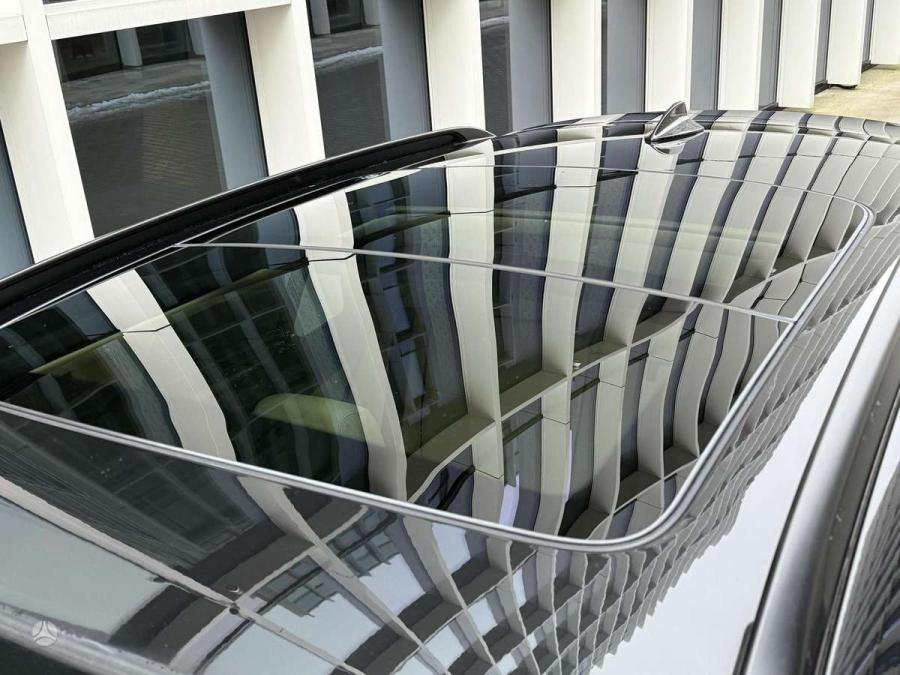 Black BMW X1 2014 in Vilnius, with an engine capacity of 2.00 L and mileage of 113 thousand km for 8290 €, photo 12 on AUTOMOTO.COM.LV