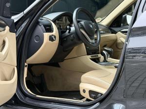 Black BMW X1 2014 in Vilnius, with an engine capacity of 2.00 L and mileage of 113 thousand km for 8290 €, photo 13 on AUTOMOTO.COM.LV