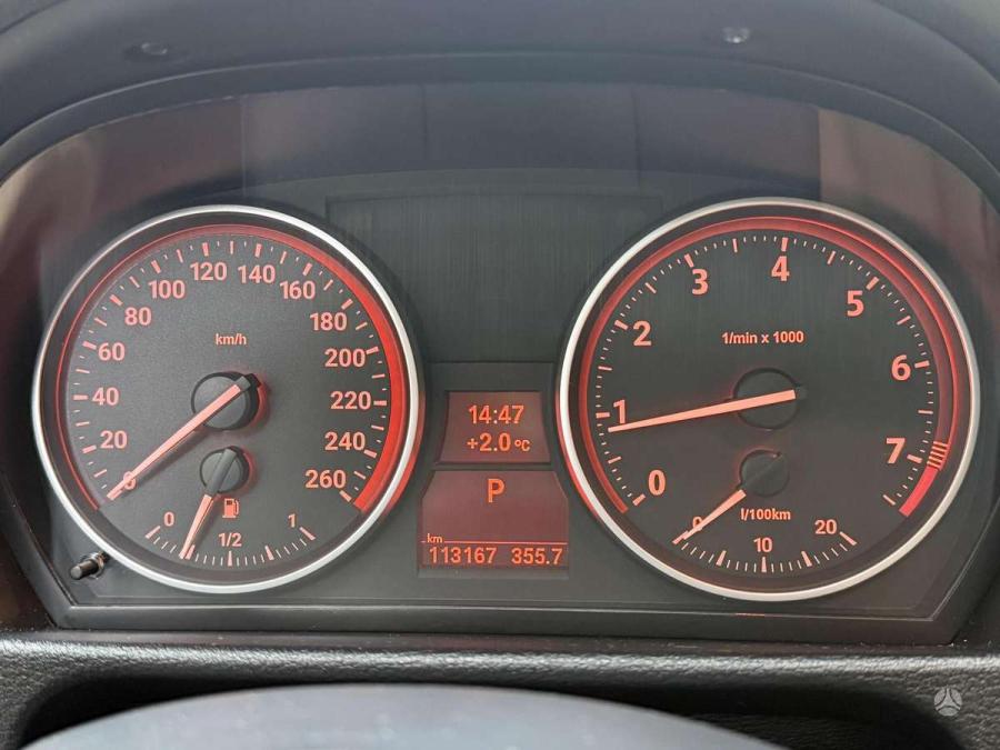 Black BMW X1 2014 in Vilnius, with an engine capacity of 2.00 L and mileage of 113 thousand km for 8290 €, photo 16 on AUTOMOTO.COM.LV