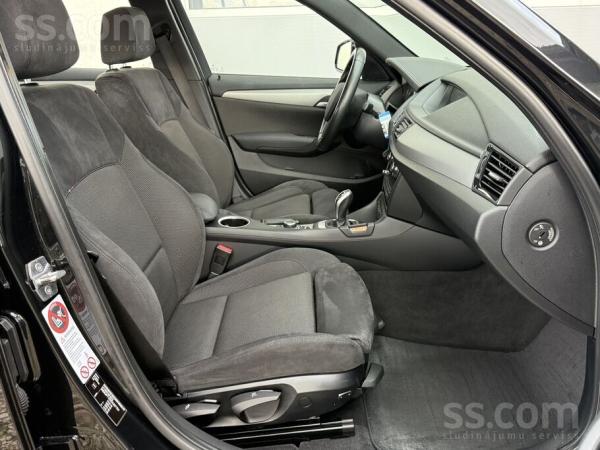 Melns BMW X1 2014 Tukums, ar dzinēja tilpumu 2.00 L un nobraukumu 254 tūkst. km par 10999 €, foto 9 vietnē AUTOMOTO.COM.LV