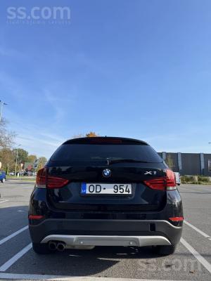 Melns BMW X1 2014 Rīga, ar dzinēja tilpumu 2.00 L un nobraukumu 122 tūkst. km par 6990 €, foto 5 vietnē AUTOMOTO.COM.LV