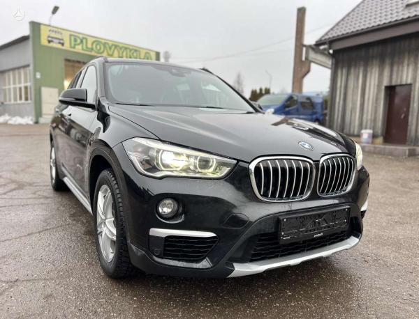Black BMW X1 2015 in Utena, with an engine capacity of 2.00 L and mileage of 250 thousand km for 10250 €, photo 2 on AUTOMOTO.COM.LV