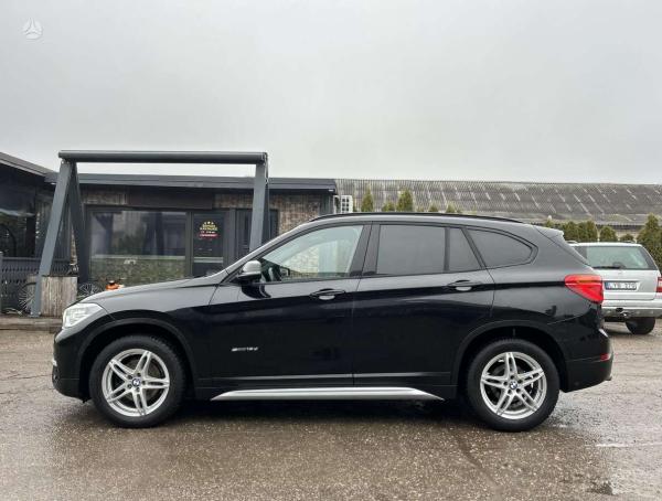 Black BMW X1 2015 in Utena, with an engine capacity of 2.00 L and mileage of 250 thousand km for 10250 €, photo 7 on AUTOMOTO.COM.LV