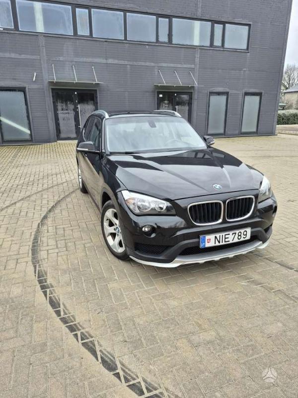 Melns BMW X1 2015 Kauņa, ar dzinēja tilpumu 2.00 L un nobraukumu 136 tūkst. km par 9950 €, foto 3 vietnē AUTOMOTO.COM.LV