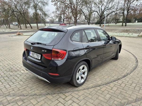 Melns BMW X1 2015 Kauņa, ar dzinēja tilpumu 2.00 L un nobraukumu 136 tūkst. km par 9950 €, foto 6 vietnē AUTOMOTO.COM.LV