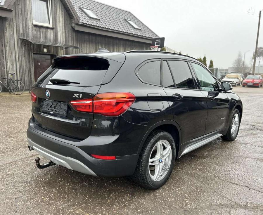 Melns BMW X1 2015 Utena, ar dzinēja tilpumu 2.00 L un nobraukumu 250 tūkst. km par 10200 €, foto 3 vietnē AUTOMOTO.COM.LV