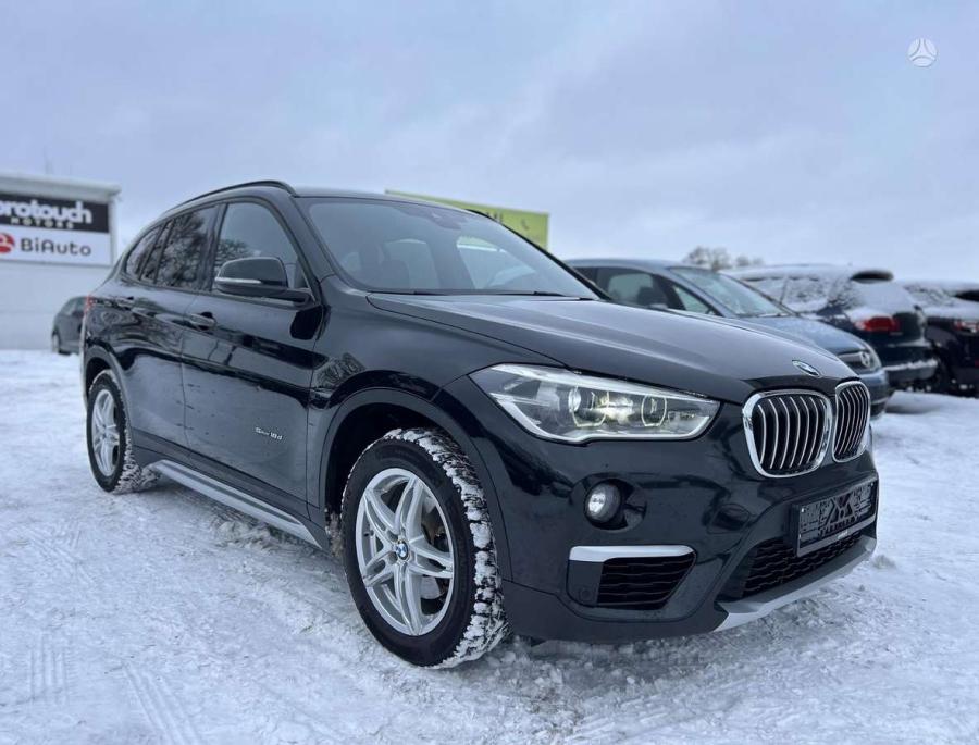 Melns BMW X1 2015 Utena, ar dzinēja tilpumu 2.00 L un nobraukumu 250 tūkst. km par 9950 €, foto 1 vietnē AUTOMOTO.COM.LV
