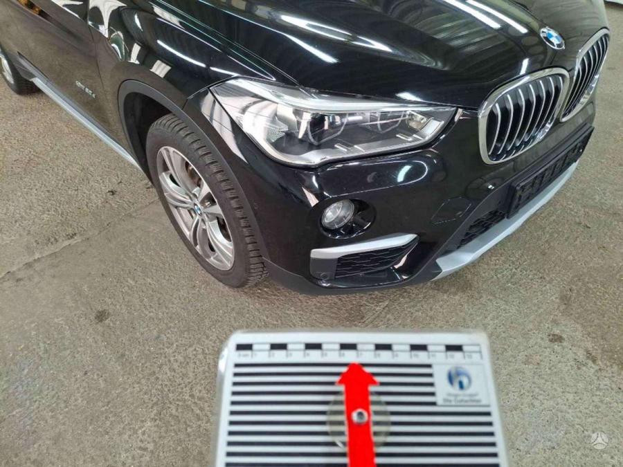 Black BMW X1 2015 in Vilnius, with an engine capacity of 2.00 L and mileage of 171 thousand km for 12990 €, photo 5 on AUTOMOTO.COM.LV