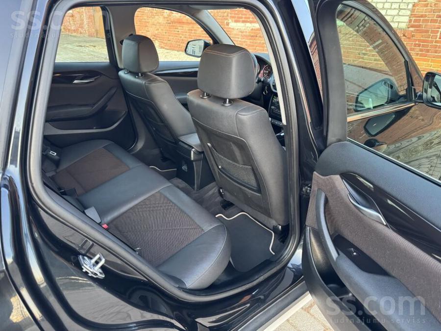 Melns BMW X1 2015 Cēsis, ar dzinēja tilpumu 2.00 L un nobraukumu 289 tūkst. km par 8950 €, foto 15 vietnē AUTOMOTO.COM.LV