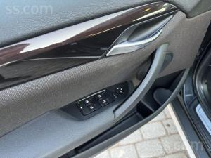 Melns BMW X1 2015 Cēsis, ar dzinēja tilpumu 2.00 L un nobraukumu 289 tūkst. km par 8950 €, foto 17 vietnē AUTOMOTO.COM.LV