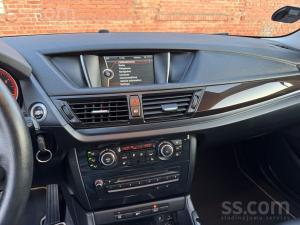 Melns BMW X1 2015 Cēsis, ar dzinēja tilpumu 2.00 L un nobraukumu 289 tūkst. km par 8950 €, foto 20 vietnē AUTOMOTO.COM.LV