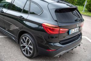 Melns BMW X1 2015 Elektrėnai, ar dzinēja tilpumu 2.00 L un nobraukumu 182 tūkst. km par 14900 €, foto 11 vietnē AUTOMOTO.COM.LV