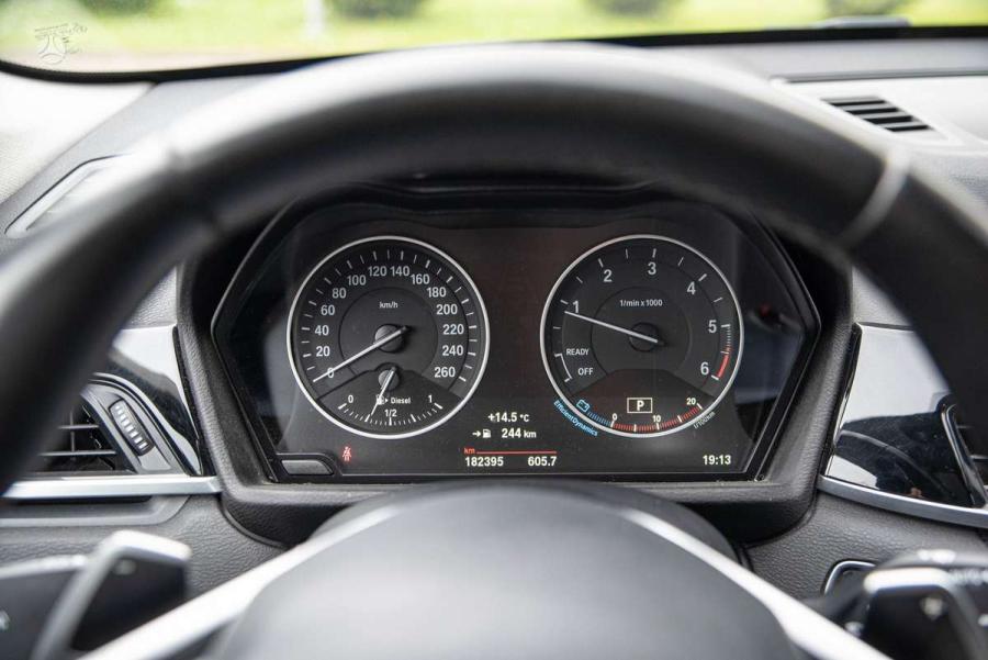 Melns BMW X1 2015 Elektrėnai, ar dzinēja tilpumu 2.00 L un nobraukumu 182 tūkst. km par 14900 €, foto 23 vietnē AUTOMOTO.COM.LV