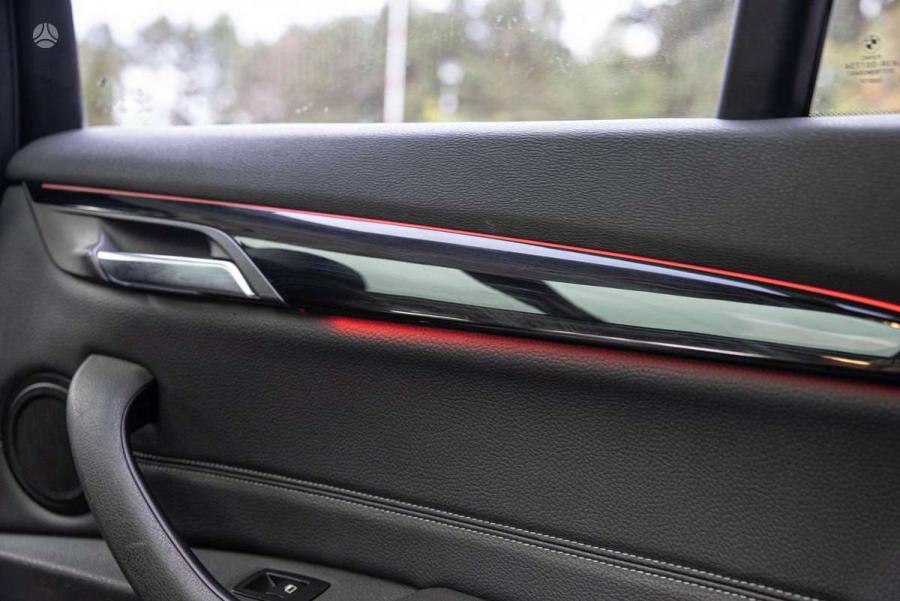 Melns BMW X1 2015 Elektrėnai, ar dzinēja tilpumu 2.00 L un nobraukumu 182 tūkst. km par 14900 €, foto 31 vietnē AUTOMOTO.COM.LV
