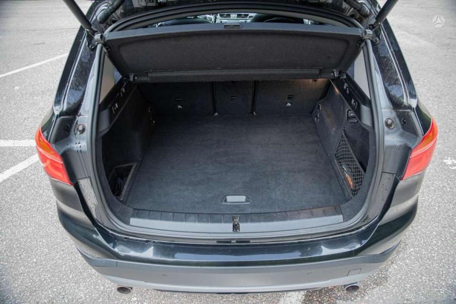 Melns BMW X1 2015 Elektrėnai, ar dzinēja tilpumu 2.00 L un nobraukumu 182 tūkst. km par 14900 €, foto 37 vietnē AUTOMOTO.COM.LV