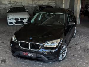 Black BMW X1 2015 in Riga, with an engine capacity of 2.00 L and mileage of 223 thousand km for 11800 €, photo 6 on AUTOMOTO.COM.LV
