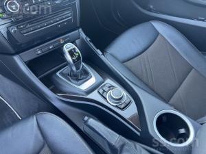Black BMW X1 2015 in Cesis, with an engine capacity of 2.00 L and mileage of 290 thousand km for 8750 €, photo 20 on AUTOMOTO.COM.LV