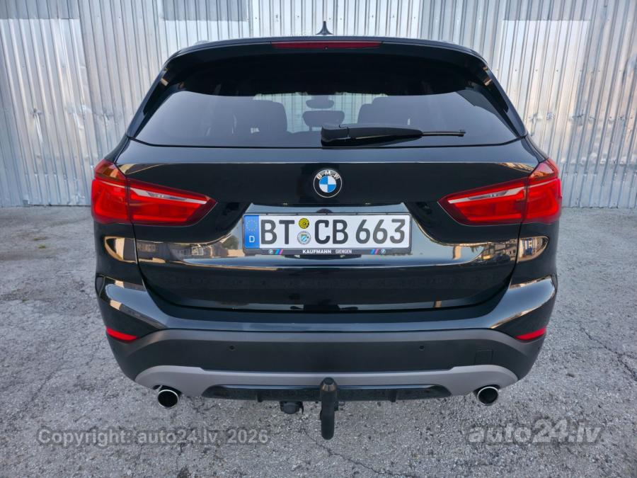Melns BMW X1 2015 Tallina, ar dzinēja tilpumu 2.00 L un nobraukumu 211 tūkst. km par 13999 €, foto 9 vietnē AUTOMOTO.COM.LV