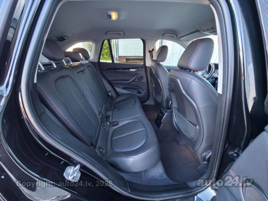 Melns BMW X1 2015 Tallina, ar dzinēja tilpumu 2.00 L un nobraukumu 211 tūkst. km par 13999 €, foto 14 vietnē AUTOMOTO.COM.LV