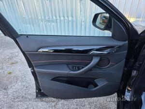 Melns BMW X1 2015 Tallina, ar dzinēja tilpumu 2.00 L un nobraukumu 211 tūkst. km par 13999 €, foto 23 vietnē AUTOMOTO.COM.LV