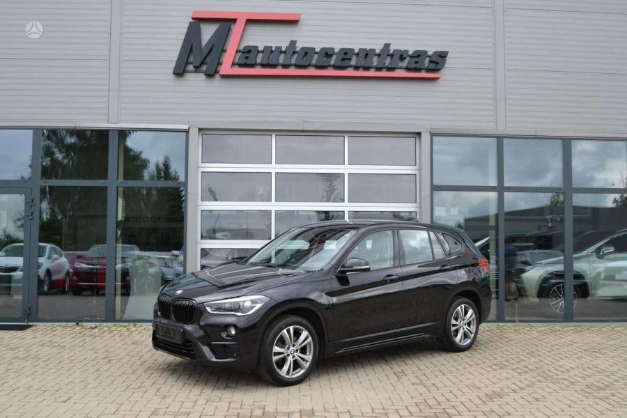 Melns BMW X1 2015 Viļņa, ar dzinēja tilpumu 2.00 L un nobraukumu 275 tūkst. km par 12500 €, foto 1 vietnē AUTOMOTO.COM.LV