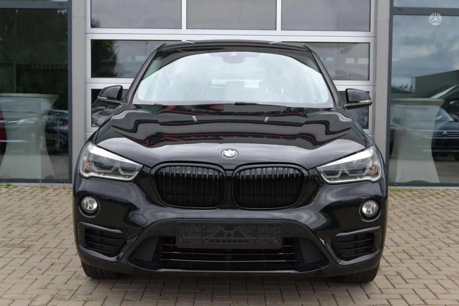 Melns BMW X1 2015 Viļņa, ar dzinēja tilpumu 2.00 L un nobraukumu 275 tūkst. km par 12500 €, foto 4 vietnē AUTOMOTO.COM.LV