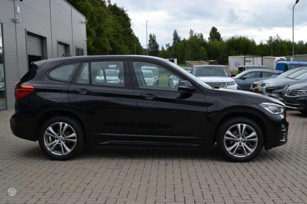 Melns BMW X1 2015 Viļņa, ar dzinēja tilpumu 2.00 L un nobraukumu 275 tūkst. km par 12500 €, foto 6 vietnē AUTOMOTO.COM.LV