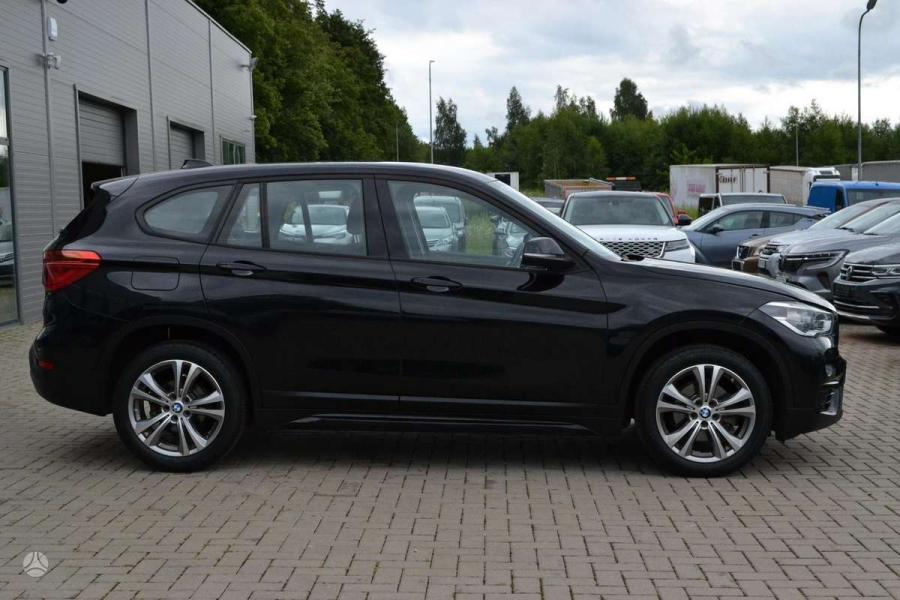 Melns BMW X1 2015 Viļņa, ar dzinēja tilpumu 2.00 L un nobraukumu 275 tūkst. km par 12500 €, foto 7 vietnē AUTOMOTO.COM.LV