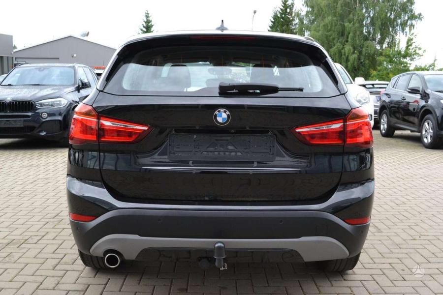Melns BMW X1 2015 Viļņa, ar dzinēja tilpumu 2.00 L un nobraukumu 275 tūkst. km par 12500 €, foto 10 vietnē AUTOMOTO.COM.LV